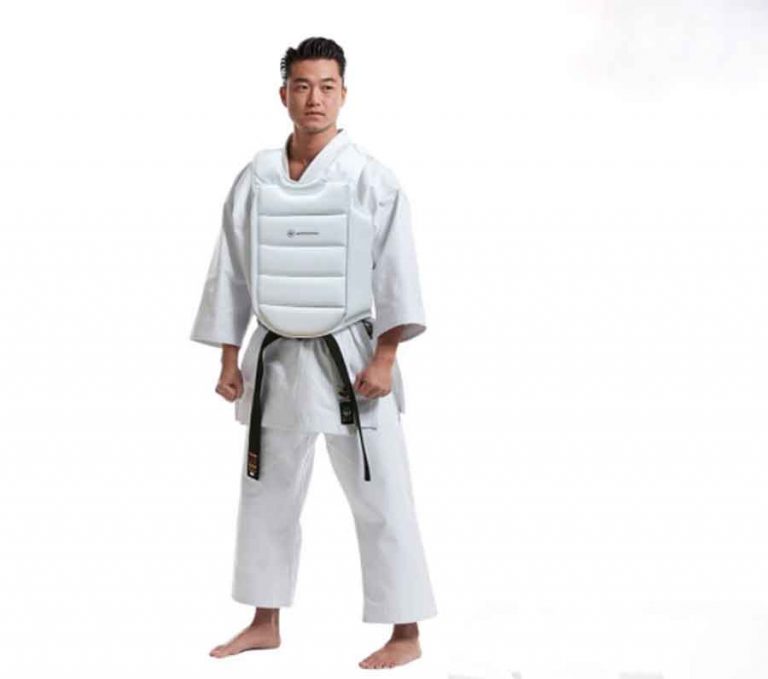 √ 5 Perlengkapan Karate yang Perlu Dimiliki Karateka